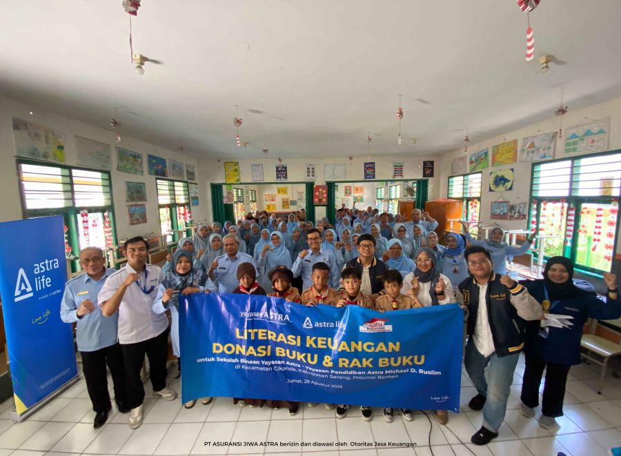 Gelar Aksi Sosial: Astra Life Dorong Gerakan Literasi Siswa Dan Guru Di ...